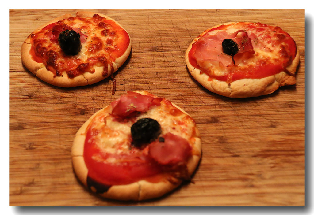Mini pizza jambon fromage - La cuisine d'Olivier